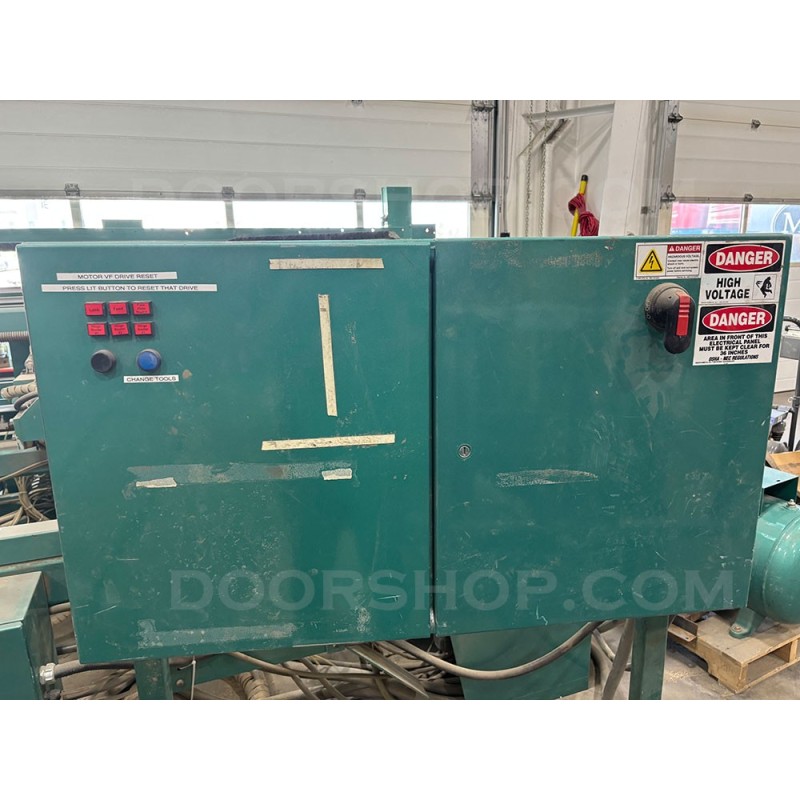 KVAL 990 F3 Machining Center