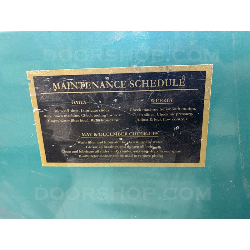 KVAL 990 F3 Machining Center