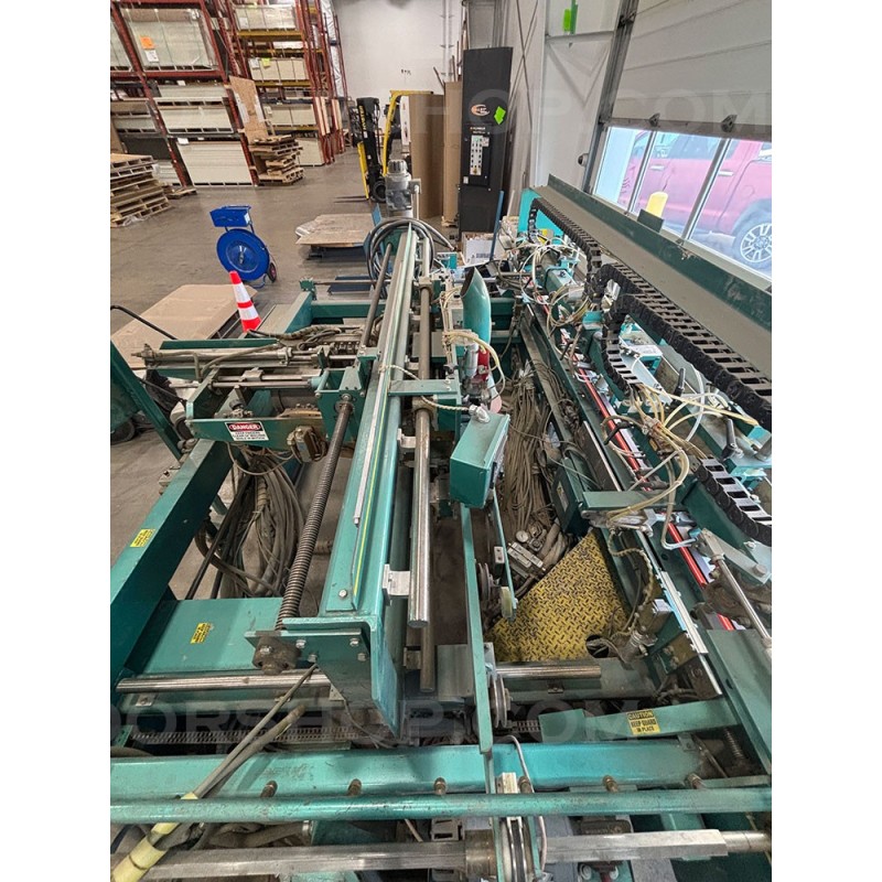 KVAL 990 F3 Machining Center