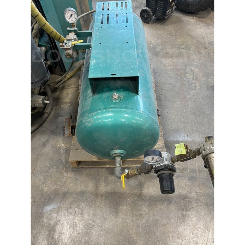 KVAL 990 F3 Machining Center